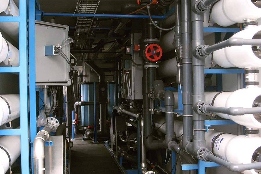 Fabrication vs. Manufacturing: What’s The Difference?