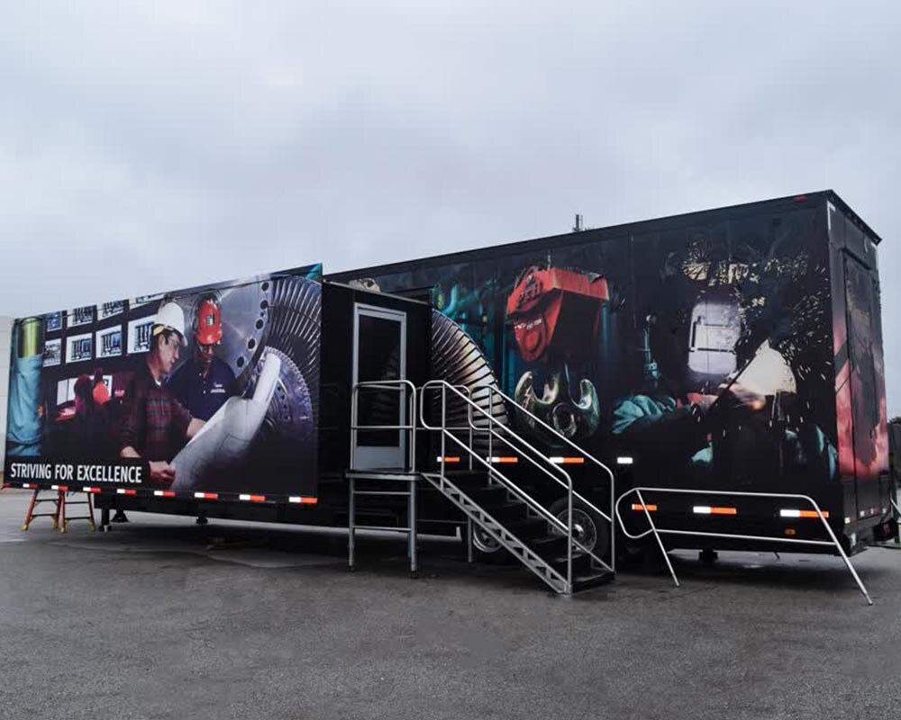 Custom Mobile Command Center Trailer & Vehicle | Craftsmen Industries